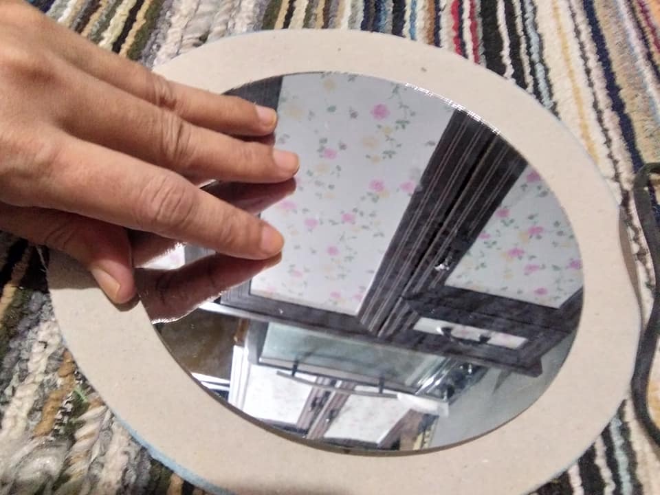 Cara DIY Cermin Murah Dengan "Gaya Moden" | Giler Deco